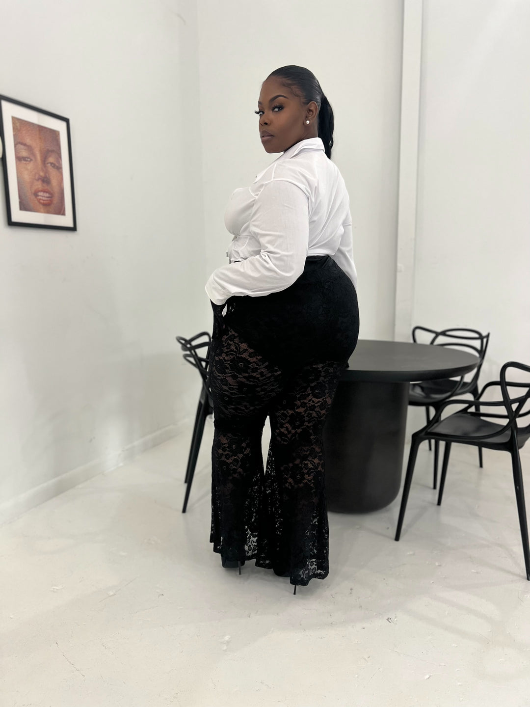 For Curves By Curves – Curverra